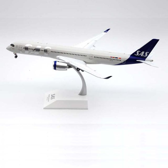 JCWING1/200 alloy aircraft model Nordic air Airbus A350-900XWBSE-RSC flap