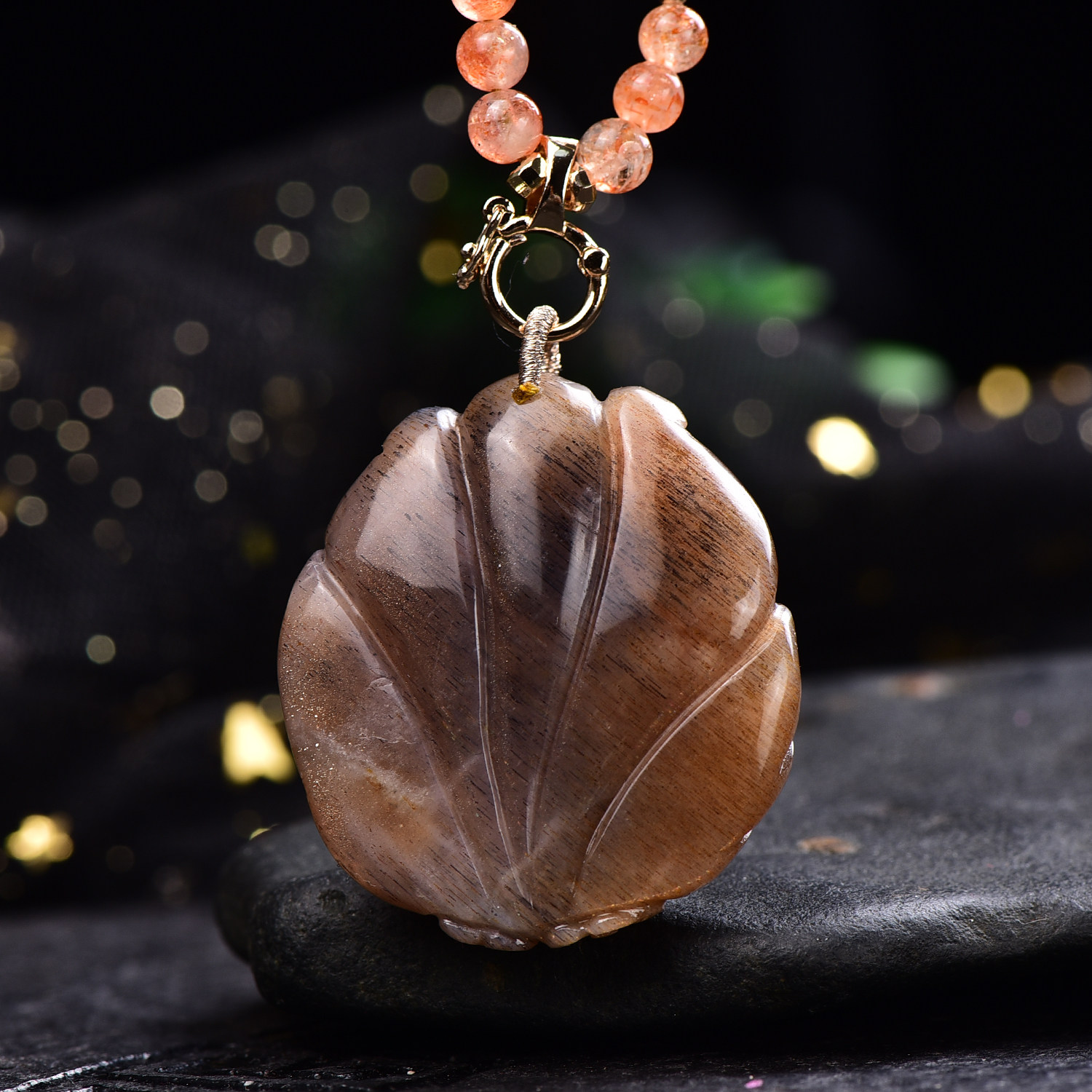 New spot natural gold backbone nine-tailed fox pendant hand-carved ...