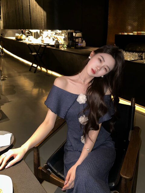 Muzi Li's Li 2025 summer knitted suit for women one-shoulder lapel top ...