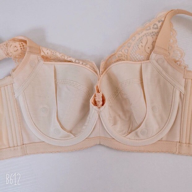 Xianyan bra, bird's nest cup large -size bra, five -breasted tune ...
