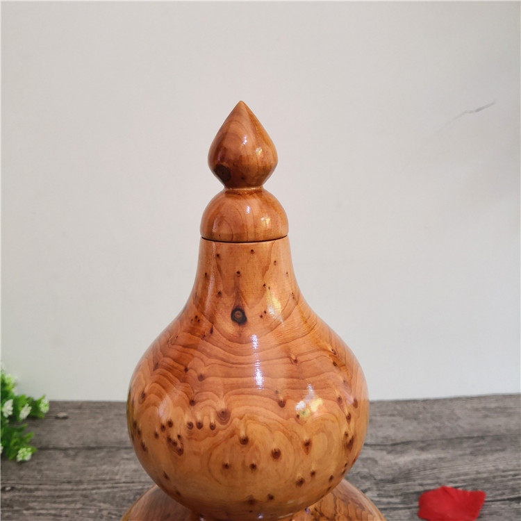 Vas Bunga Labu Ukiran Kayu Siprus - Ornamen Tanaman Klasik