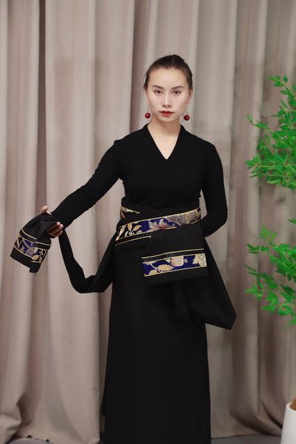 Tibetan fake robe national style wind Guozhuang dance skirt custom