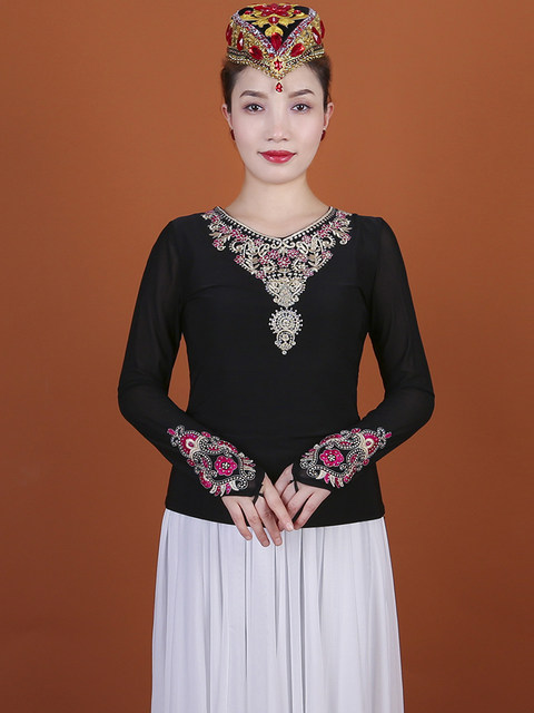 The new Xinjiang dance performance clothing ethnic wind embroidery, hot ...