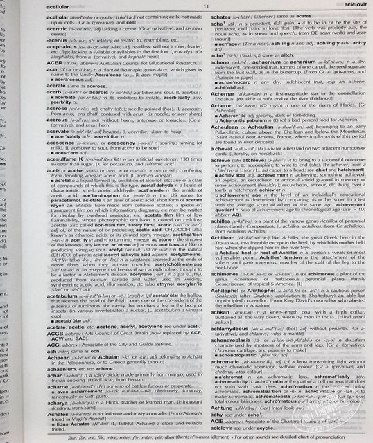 The Chambers Dictionary (13th Edition) Chaobes Dictionary (13th Edition) English original ...