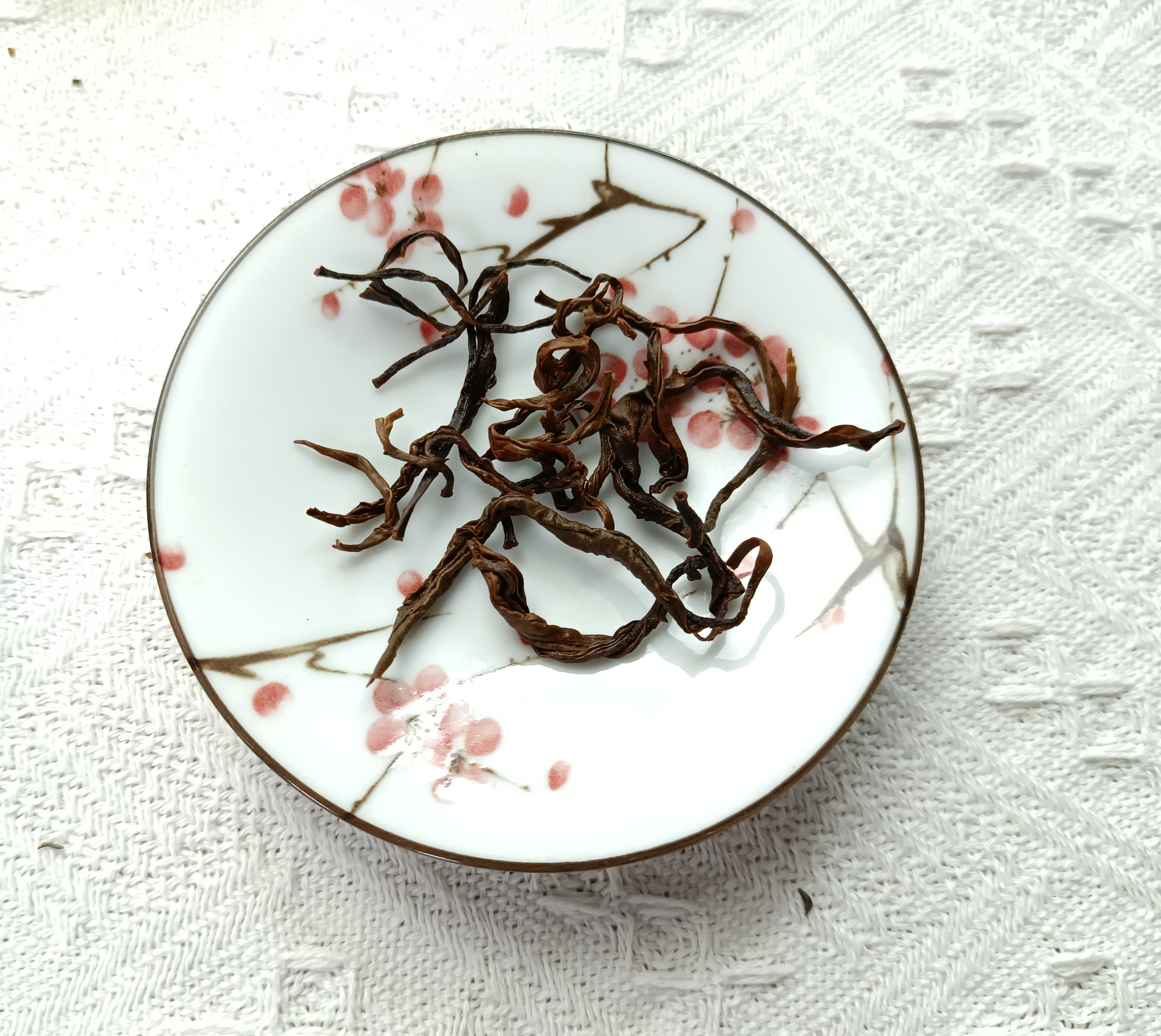 Thé Noir Yunnan Dianhong - Récolte Printanière de Lincang - Un Bourgeon ...