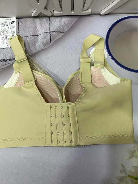 Zhuo Ya's Beauty Myth Ni Ban Bad Pat. Comfortable tube top -free steel ...