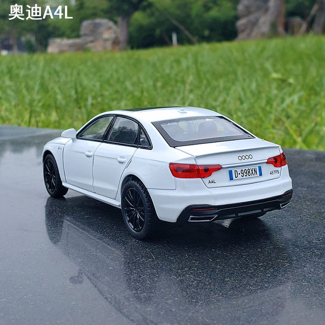 1:32 Audi a4l alloy car model door opening pull-back steering toy car simulation metal car ...