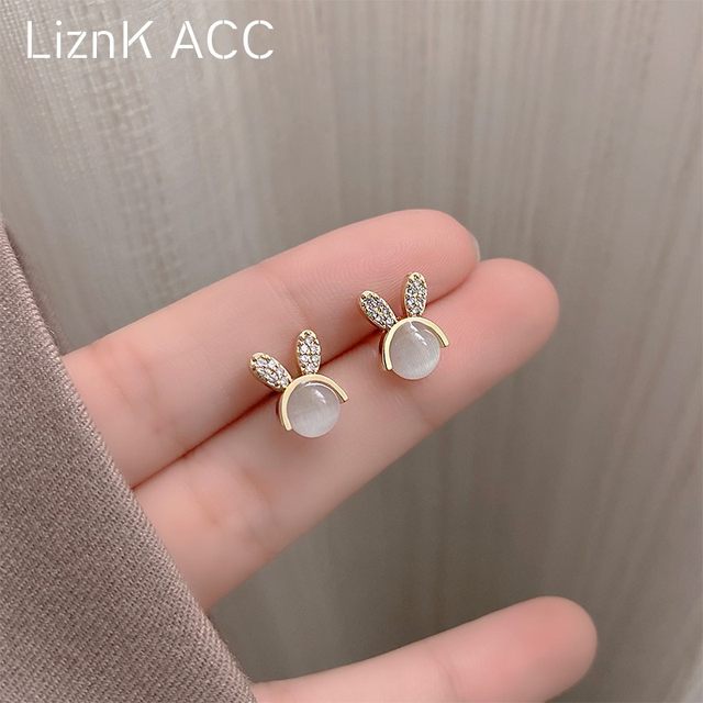 Small and exquisite cat eye stone rabbit earrings 2022 new trendy niche ...