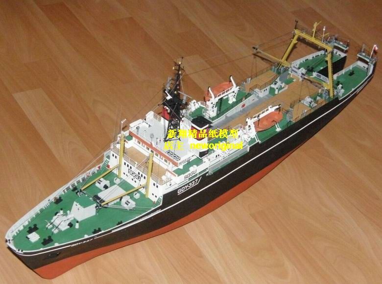 Scientific Research Ship Model with Internal Structure and Ocean ...
