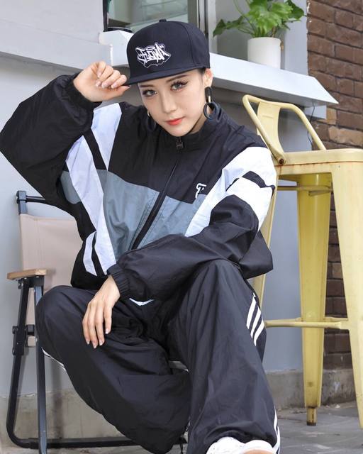 TARGET Retro Sports Style Oversize Contrast Color Windproof Charge ...