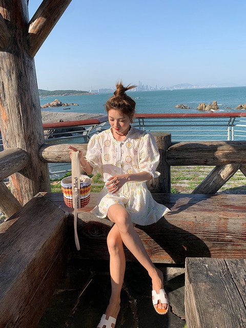 Luo Luo Jie Xiaosuke wears a whole set of design sense niche sets, pants, female two -piece ...