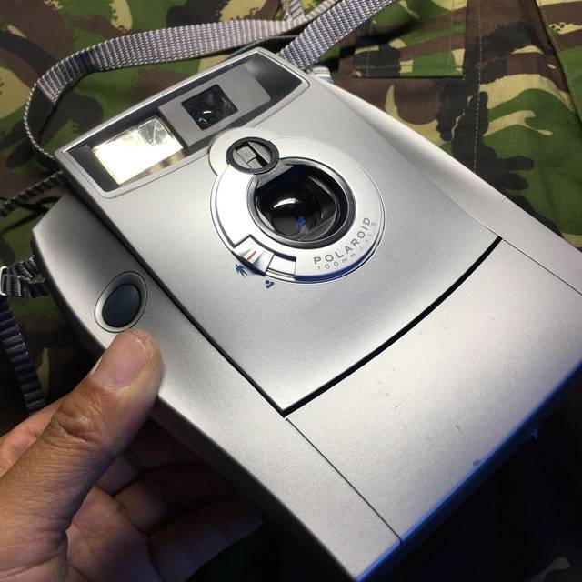 Polaroid wide format 1200ff, good color, good functions, good lenses ...