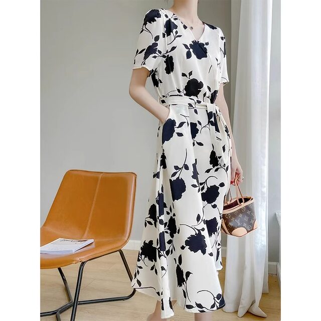 2024 new summer acetate satin V-neck short-sleeved dress for women ...