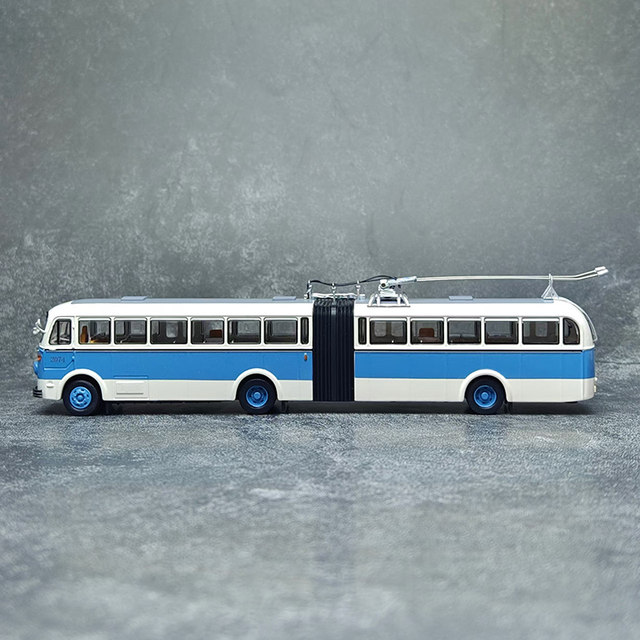 Beijing Bus 1/64BK560 Articulated Trolley Bus Alloy Bus Model No. 109