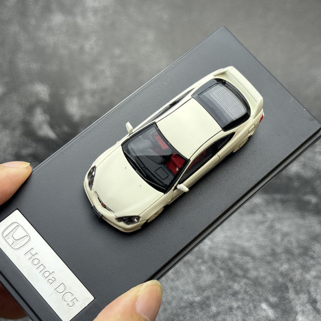 LCD 1:64 Honda Integra Type R DC5 alloy car model