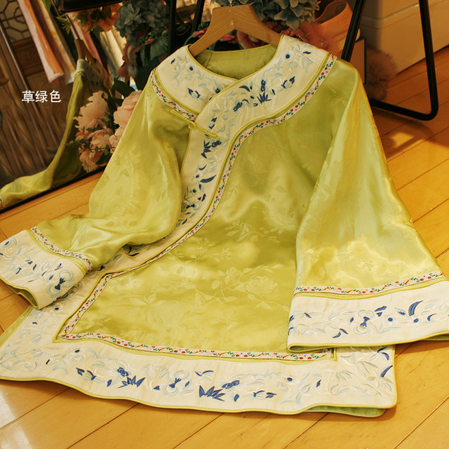 Yiyi's chicken yellow and green tea thin jacquard embroidered flowers ...