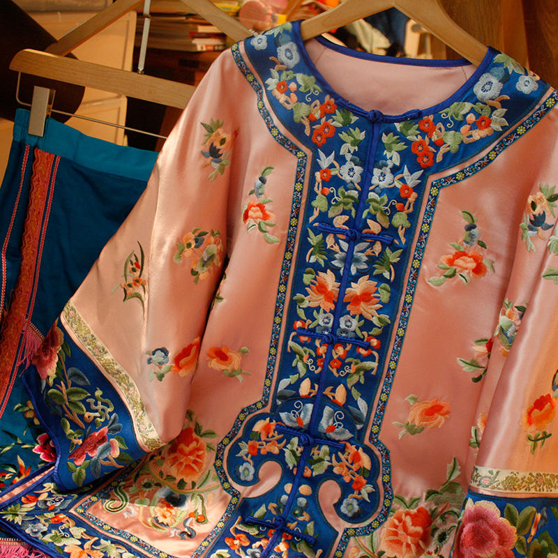 依依家的繁华重工刺绣对襟清汉女老钱中式国风醋酸长外套上衣秋-淘宝网