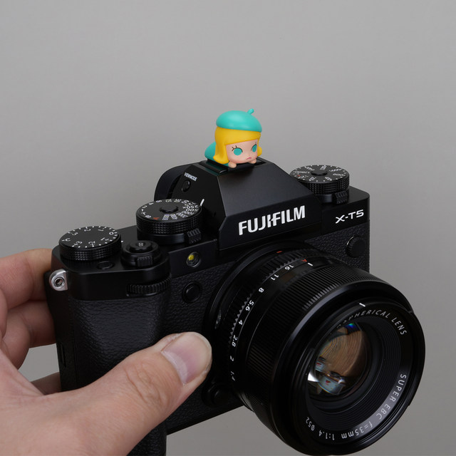 Genuine lying bubble Mart camera hot boots cap suitable for Canon R50 Fuji XT5 Nikon Z30 Sony ZVE10