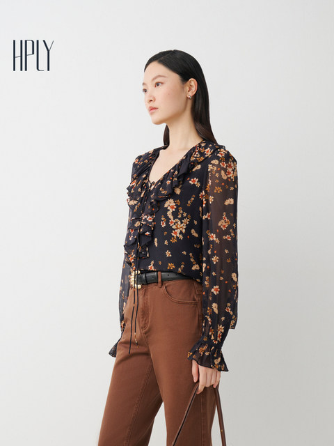 HPLY Hebili Autumn New Wrinkled Ruffle V-neck Lotus Pattern Top