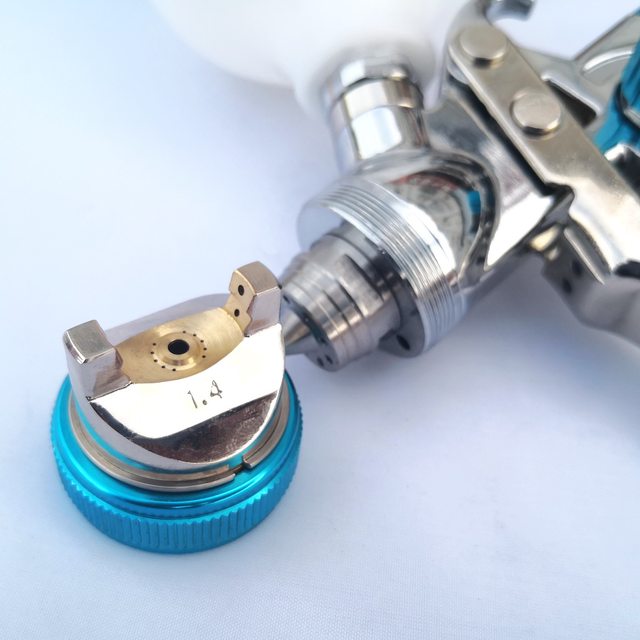 The upper pot gas, environmentally friendly spray gun car paint latex ...