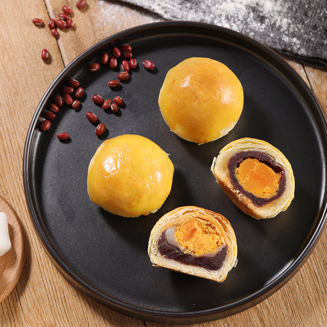 Taiwan flavors big metal taro egg yolk flowing heart crispy milky ...