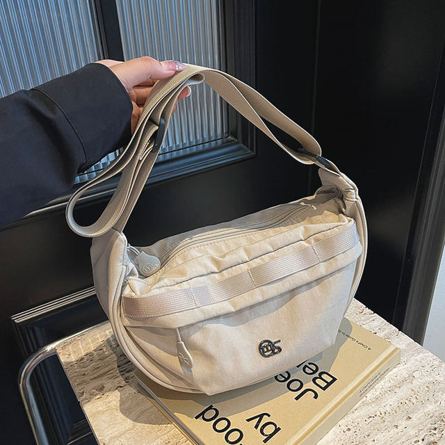 Nylon canvas bag women's crossbody bag 2025 new dumpling bag ...