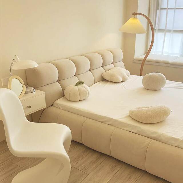 Blue Ideal Cream Style Puff Bed Master Bedroom Double Bed 1.8 Meter ...