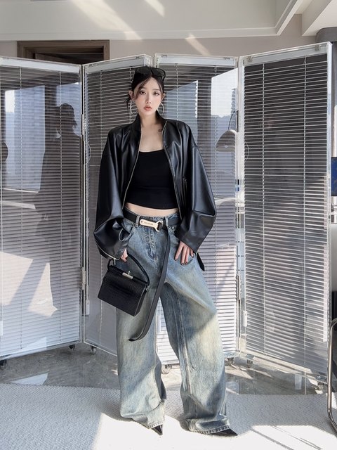 IAMCPLUS 2025 Black Retro Simple Commuter Slack Curved Shoulder ...