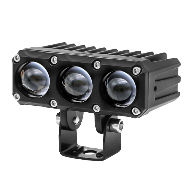 Cars and trucks are equipped with LED spotlights, universal voltage 12v ...