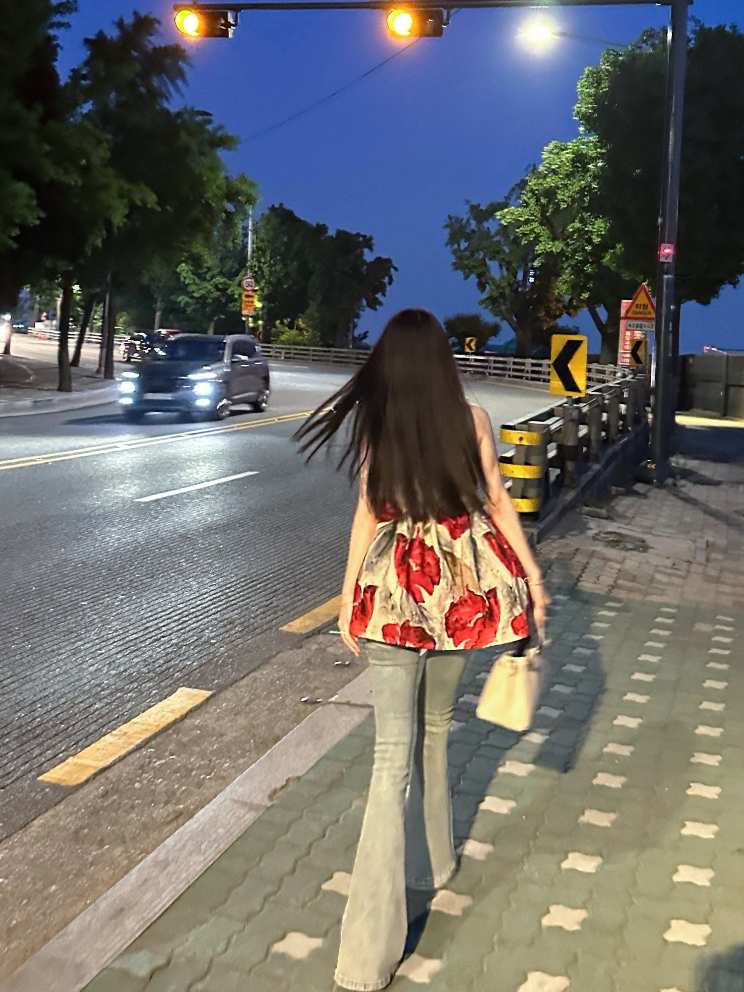 Night fog rose ~ wine red floral big flower wearing a puff tube top ...