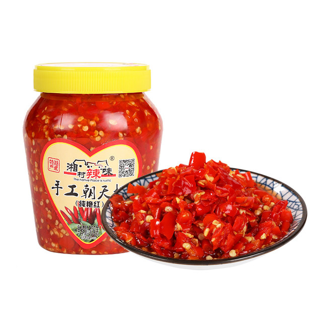 Handmade bell pepper chopped chili sauce Hunan specialty farm homemade super spicy special spicy ...