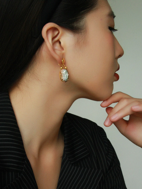 Middle -aged Heavy Industry Light luxury natural Baroque earless earmus ...