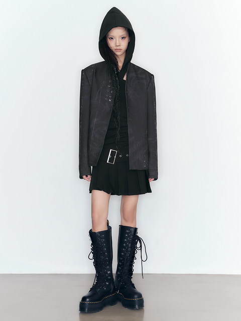 40% off to give back to Genesis Yuan, eliminating complexity and ...