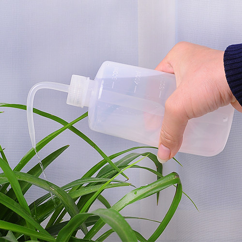 Pointed mouth curved mouth squeeze pot tool household watering small ...