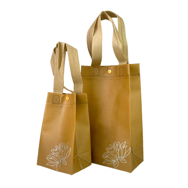 Jewelry gift packaging bag non-woven bag jade box bag hollow creasing ...