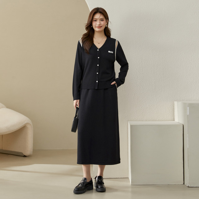 Xianli Show Large Women's Women's Western Vibrant V -neck Half Skirt ...