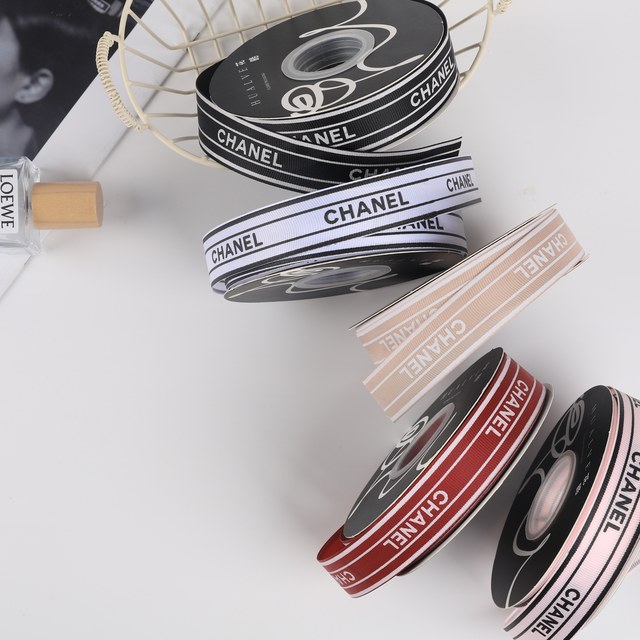 2.5cm Xiang Nai Big Brand English Ribbon Printed Ribbon with Flowers ...