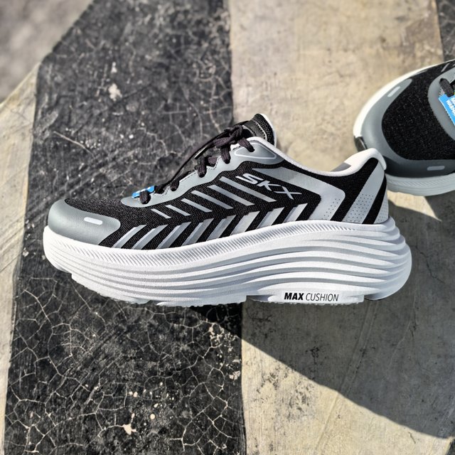 Peng Ju Skechers Skecci 25 new man increases high and comfortable black ...