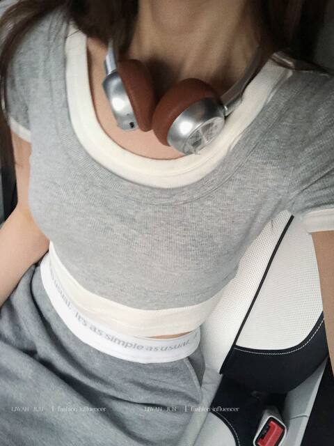 Li Wanjun's two short -sleeved tops female summer 2024 round neck slim ...