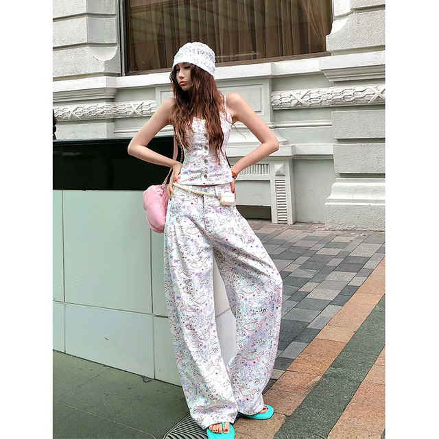 Li Wanjun, fragrant grandma, small fish suspender for women in early ...