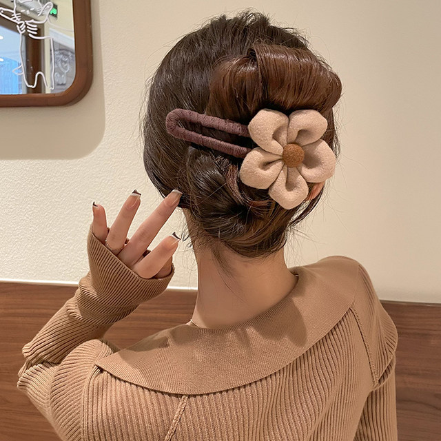 Winter plush flower hairpin women's back hair clip high-end one-word ...