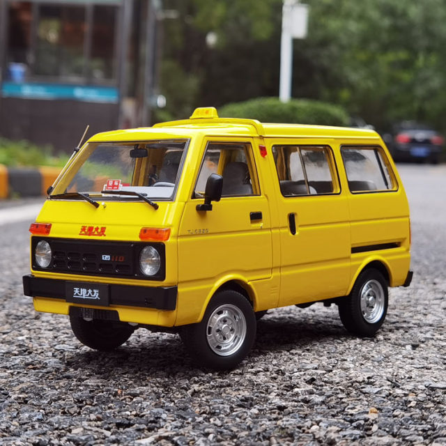 Original 1:18 Tianjin Dafa Yellow Worm Taxi Dafa Bread TJ110 Alloy Car ...
