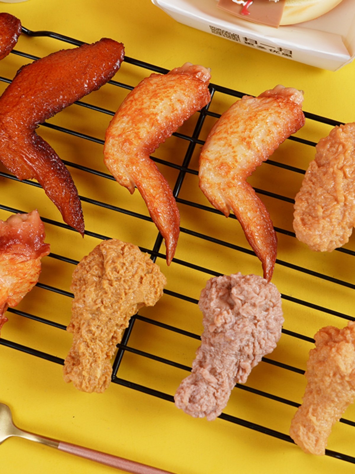 Modèles alimentaires réalistes - Hamburger, frites et poulet