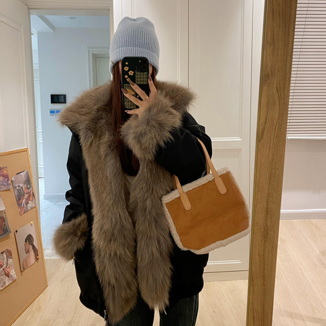 Rich heroine! Imported large fox fur collar white duck down jacket pie jacket fur coat for women ...