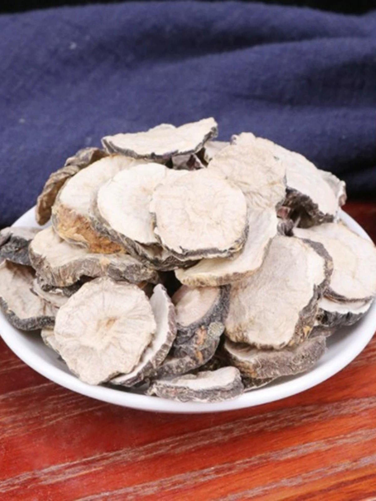 Black Maca Root Chips - 500g - Dried Maca for Tea & More