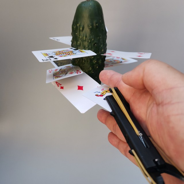 Palm flying card launcher poker gun advanced black technology card ...