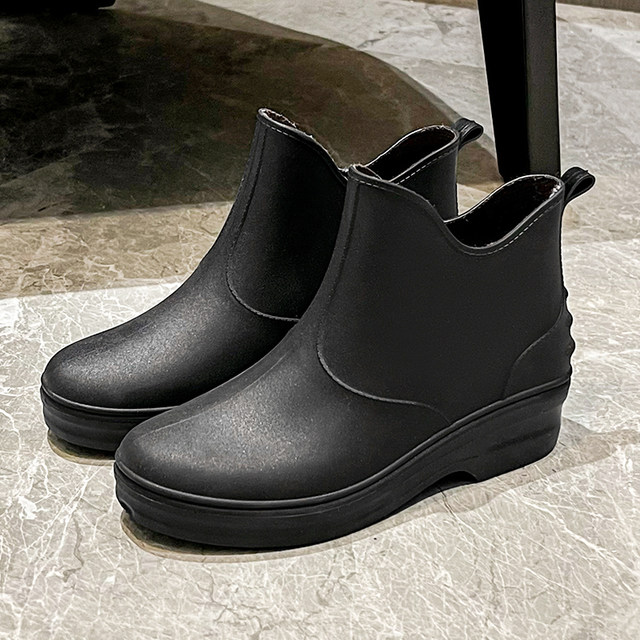 Internet celebrity women's rain boots, thickened waterproof short rain ...