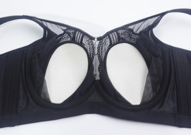 Gomuer 8332S Boutique Sweet Lace Deep V Crystal Cup Thin Style Large ...