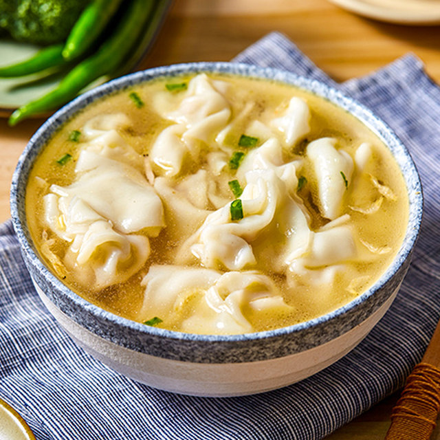 Sister-in-law Gu's small wontons, a box of 12 bowls of wontons, clear ...