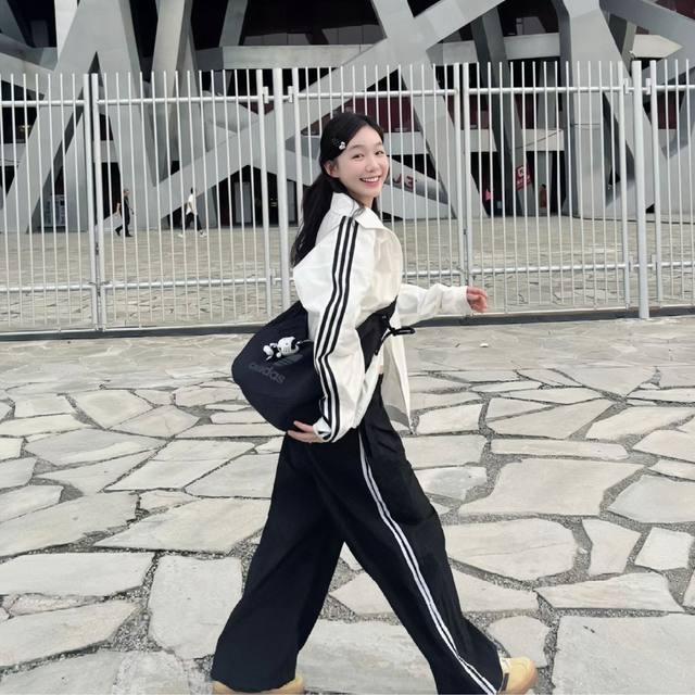 adidas/Adidas Clover Canvas Bag Cloud Bag Handbag Shoulder Bag Medium ...